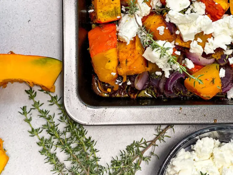 Rezept für Ofenkürbis mit Feta und Thymian - sehr lecker & schnell